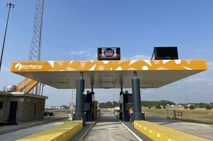 Prefabricated Steel Canopy | Panel Built