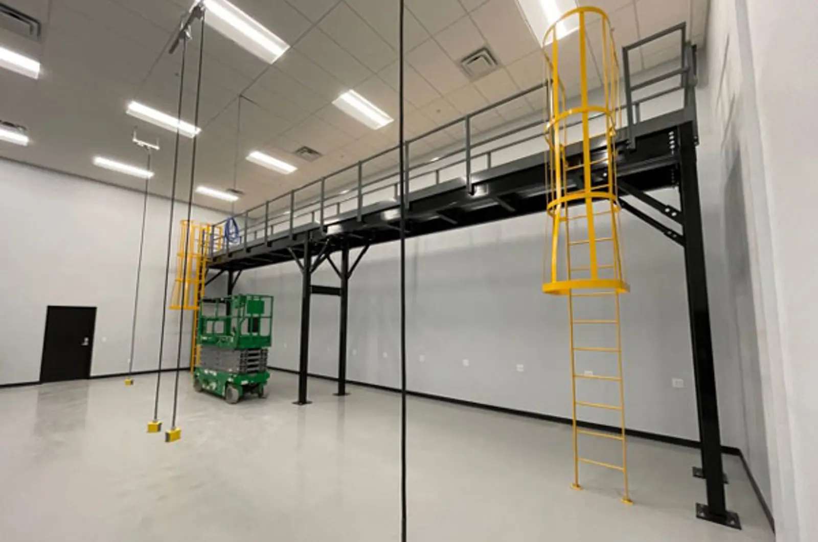 Warehouse Mezzanine Systems | Industrial Mezzanine | Panel Built