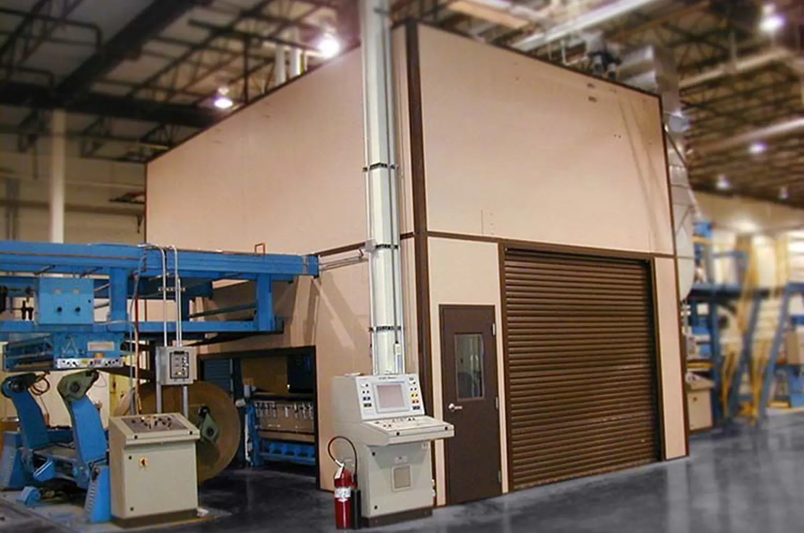 CNC Enclosures | CNC Machine Rooms with CNC Panel | Panel Built