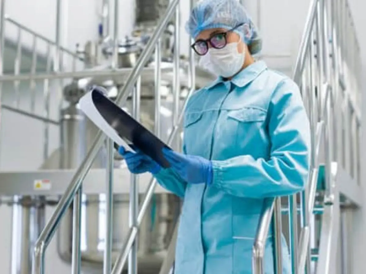 What Is a Cleanroom? Cleanroom Process, Components & Modular Solutions