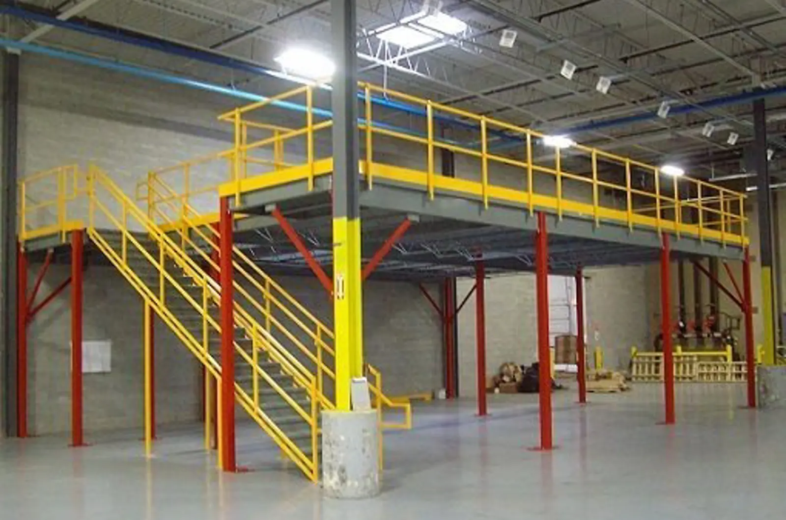 Warehouse Mezzanine Systems | Industrial Mezzanine | Panel Built
