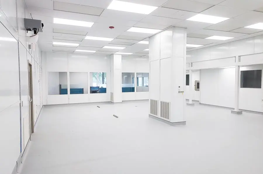 Custom Modular Cleanroom | Panel Built