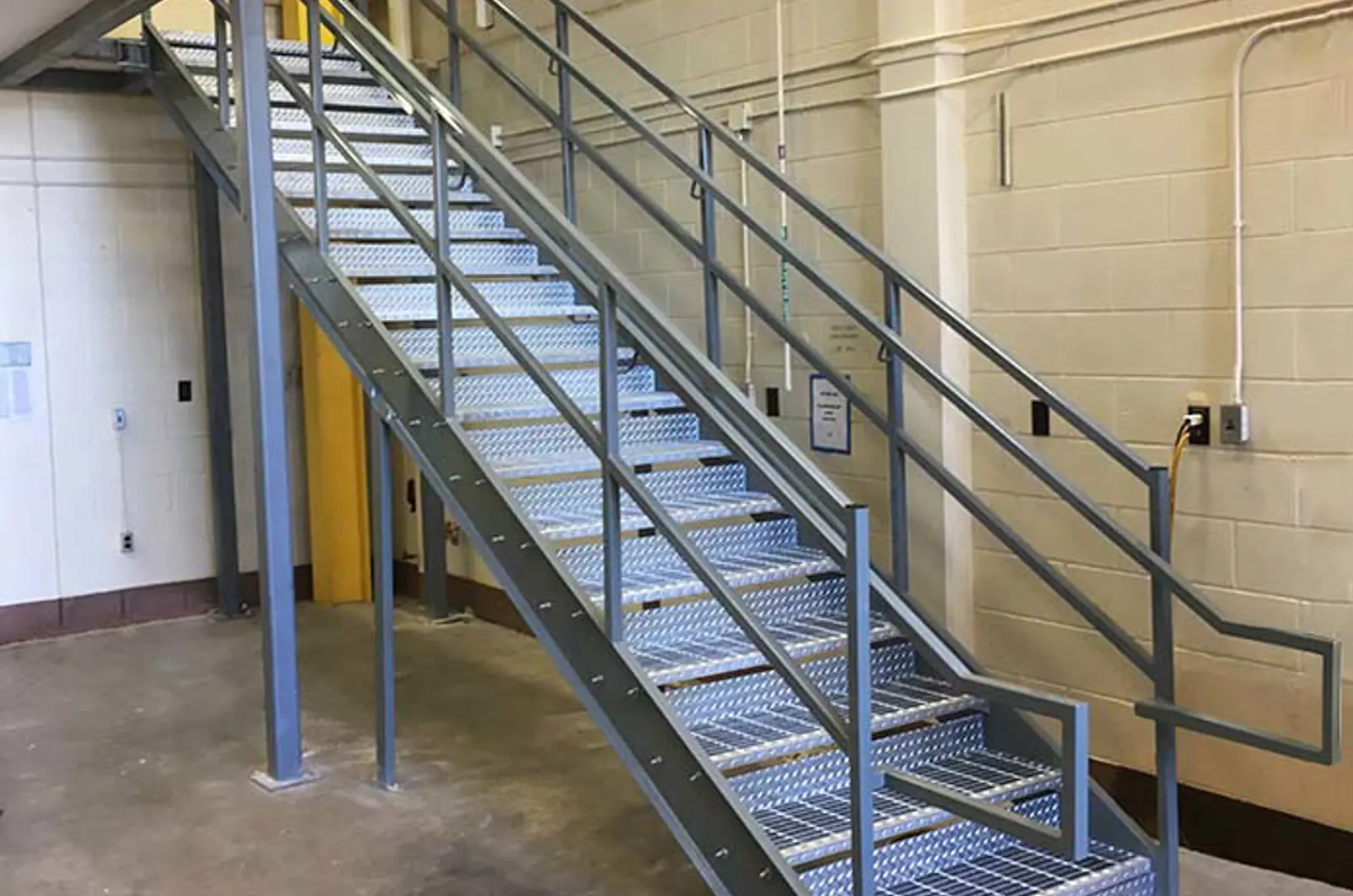 Prefabricated Metal Stairs | Customizable Steel Staircases | Panel Built